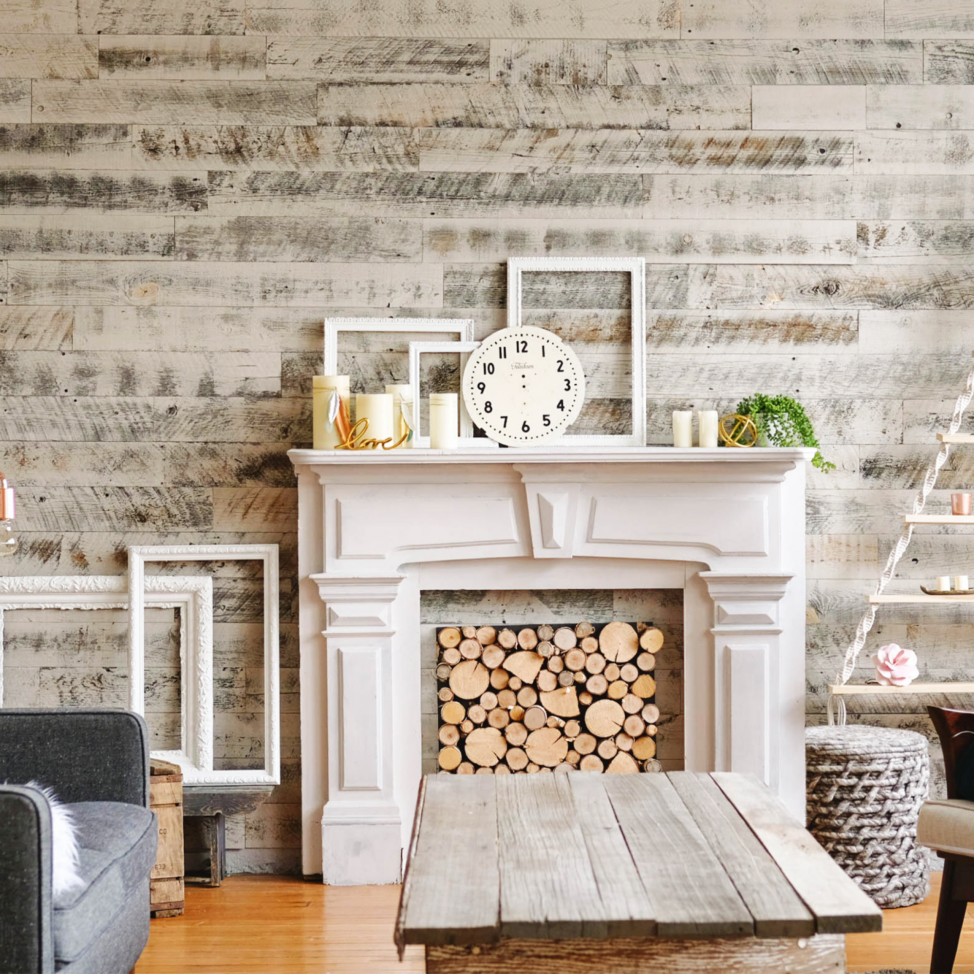 Reclaimed Weathered Wood Gray Wall Planks | Stikwood