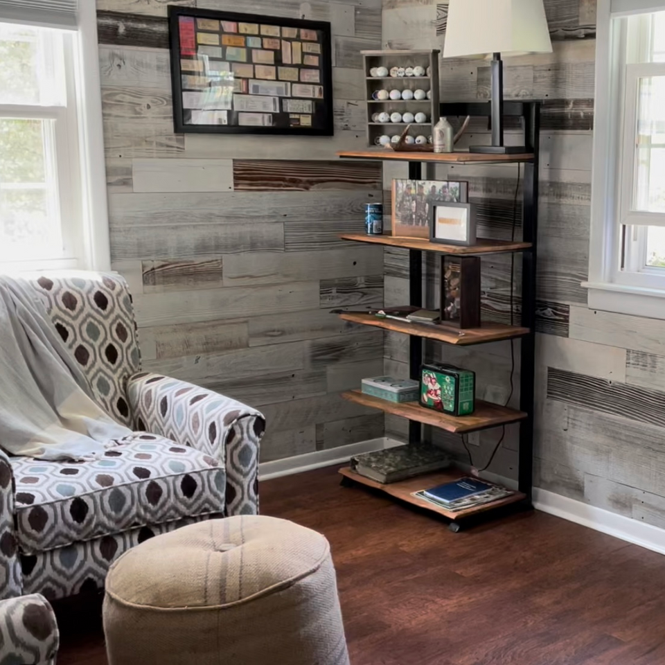 Rustic White Reclaimed Redwood Planks | Stikwood